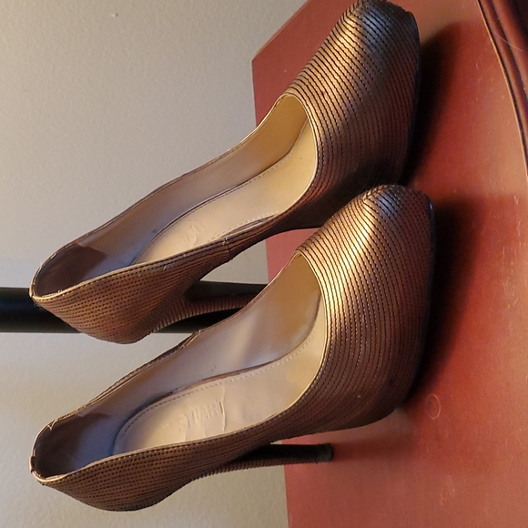 Colin Stuart | Shoes | Bronze Heals | Poshmark